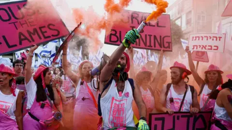 Netanyahu drops key part of Israel judicial overhaul plans