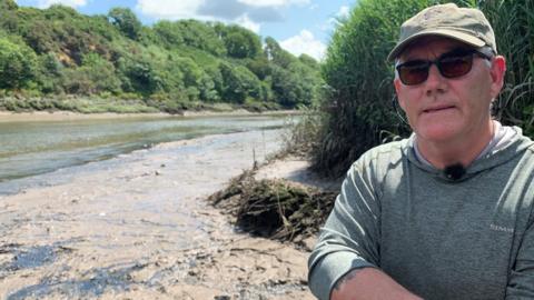 Welsh Water bills may rise £120 by 2030 to tackle pollution - BBC News