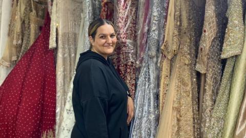 Humza Yousaf: Can new SNP leader represent South Asian Scots? - BBC News