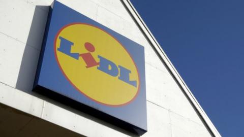 Lidl to recruit more than 170 new staff in 2021 - BBC News