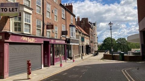 Stockton traders' fears after Castlegate demolition - BBC News