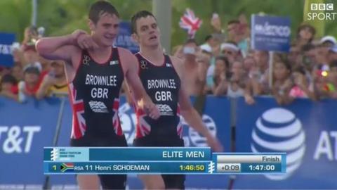 'Brownlee moment' as pupil carries friend to finishing line - BBC News