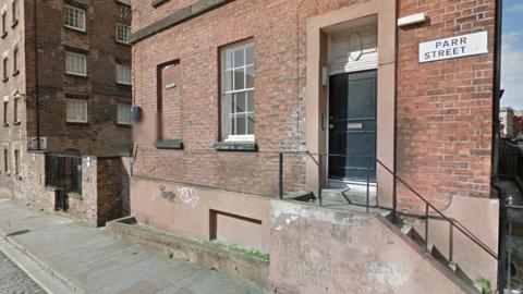 The slavers and abolitionists on Liverpool's streets - BBC News