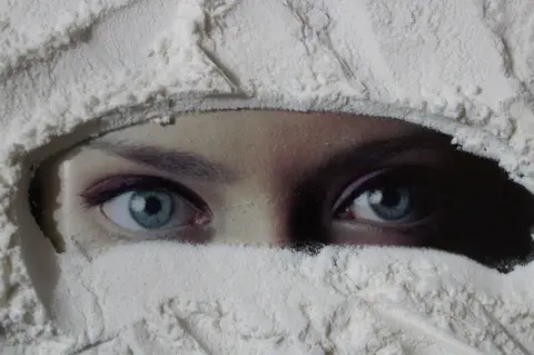 Your pictures on the theme of 'hidden'