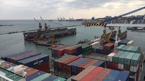 Odessa leads Ukraine's battle to reform - BBC News