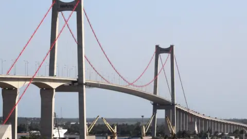 New bridge spans Mozambique capital Maputo