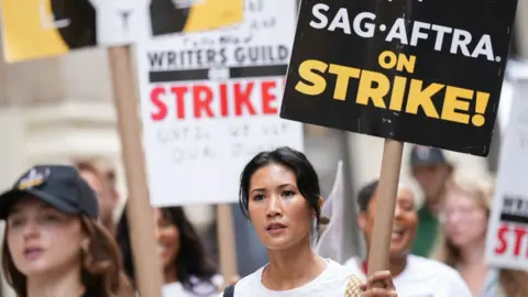 SAG strike 2023 - BBC News