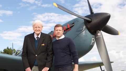 Dermot O'Leary tribute after Battle of Britain ace Tom Neil's death ...