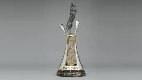 Grand National: Leicester student designs prestigious trophy