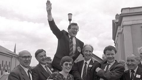 David Trimble: Life in pictures - BBC News