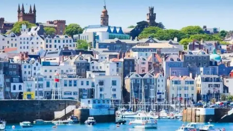 Guernsey inflation rate continues to fall