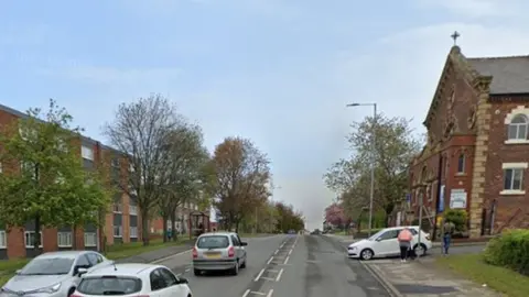 Van driver arrested after cyclist dies in Wakefield crash