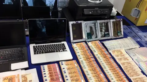 Police swoop on suspected darknet fake banknote buyers