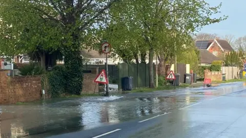 Burst water pipe in Gosport causes Fareham Road closure