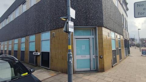 Erdington MP's anger as eighth betting shop allowed on road - BBC News