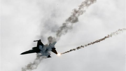 Biden again says US would defend Taiwan if China attacks - BBC News