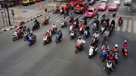 Will electric motorbike sales take off across Asia? - BBC News