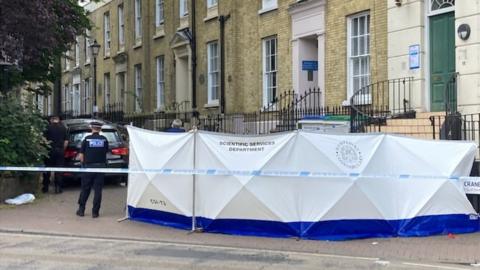 Southampton murder arrest after man dies in hospital - BBC News