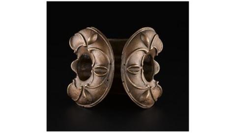 How art treasures reveal the story of the Celts - BBC News