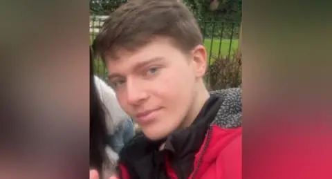 Police search Billingham woodland for missing teenager