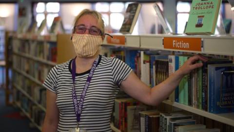 Coronavirus: How libraries provided a lifeline in lockdown - BBC News
