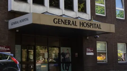 Jersey Hospital visitors reminded to wear masks