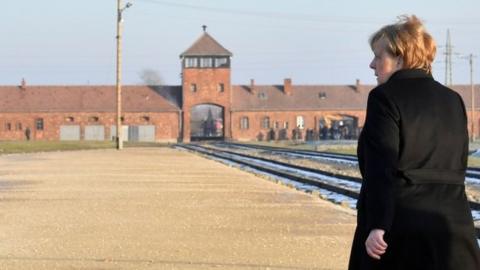 Anti-Semitic sculpture to remain on German church - BBC News