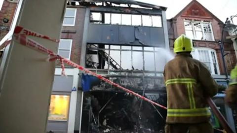 Maidstone shops fire: Accused cleared as trial collapses - BBC News