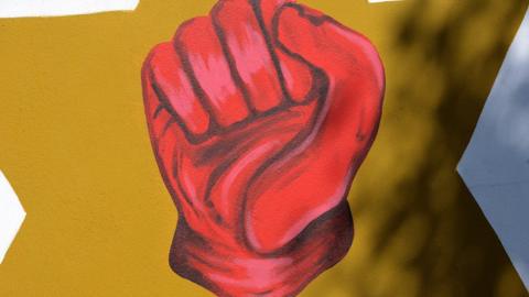 Loyalist Red Hand Commando applies to be legalised - BBC News