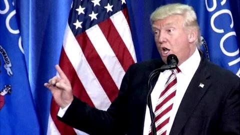 Donald Trump defends Milwaukee police shooting - BBC News