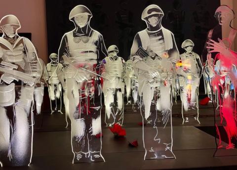 The art school reject who became one of the world's top glass artists ...