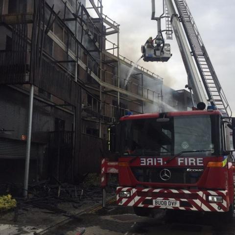 Barking fire: Blaze destroys 20 flats in east London - BBC News