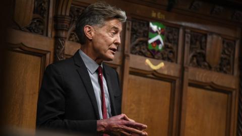 Exeter MP Ben Bradshaw to step down at next election - BBC News