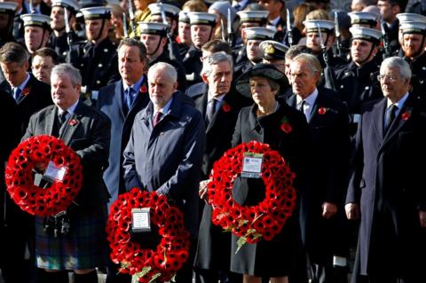 Remembrance Day: In pictures - BBC News