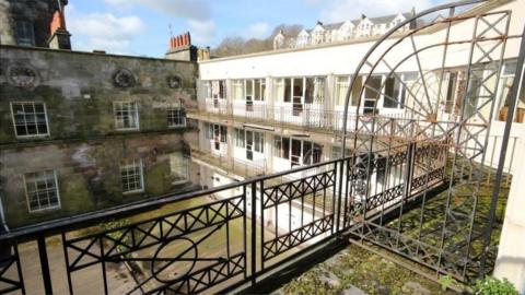 Isle of Man's Castle Mona hotel sells for £1.21m at auction - BBC News