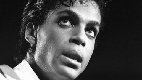 In the recording studio with Prince - BBC News
