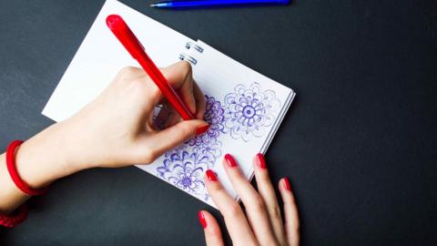 Left-Handers Day: Amazing facts about lefties - BBC Newsround