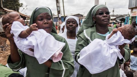 Africa's naming traditions: Nine ways to name your child - BBC News