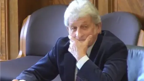Conservatives expel Rossendale councillor over over-claimed benefits