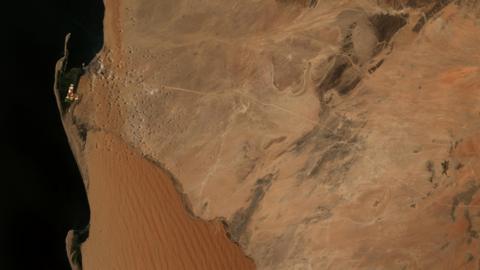 Sentinel satellite pictures a 'clear skies' Africa - BBC News