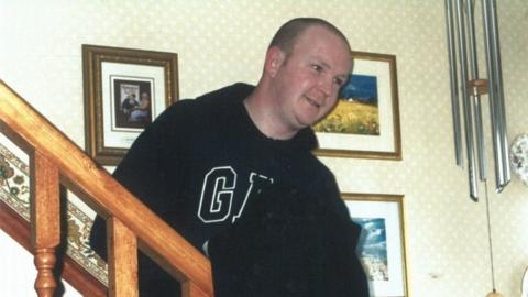 Glenn Quinn murder: Reward of £40,000 to help catch man's killers - BBC ...