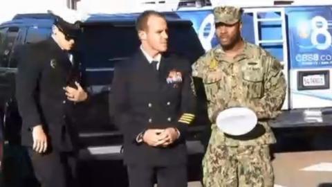 Decorated US Navy Seal accused of killing teen IS fighter - BBC News