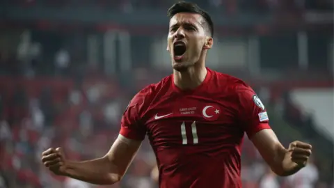 Turkey earthquake fault lines mapped from space