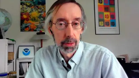 Learning toxic algae lessons for Lough Neagh from across the pond