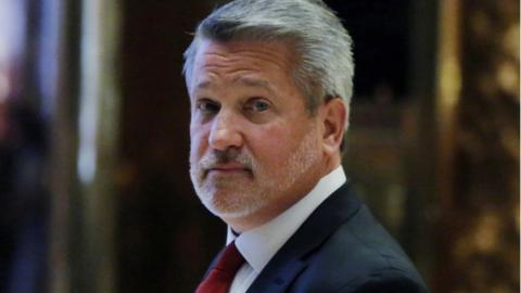 Ex-Fox News co-president Bill Shine joins White House staff - BBC News
