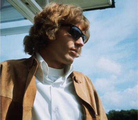 Scott Walker: A life in music in pictures - BBC News