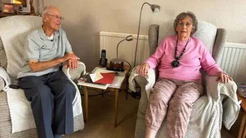 Wartime letter reunites Scunthorpe childhood friends