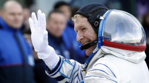 Tim Peake: Space journey in pictures - BBC News