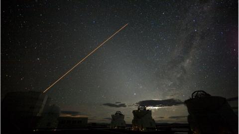 Lasers could 'cloak Earth from aliens' - BBC News