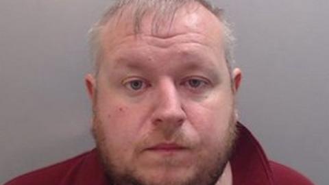 Teaching assistant Carl Jones jailed for child abuse - BBC News
